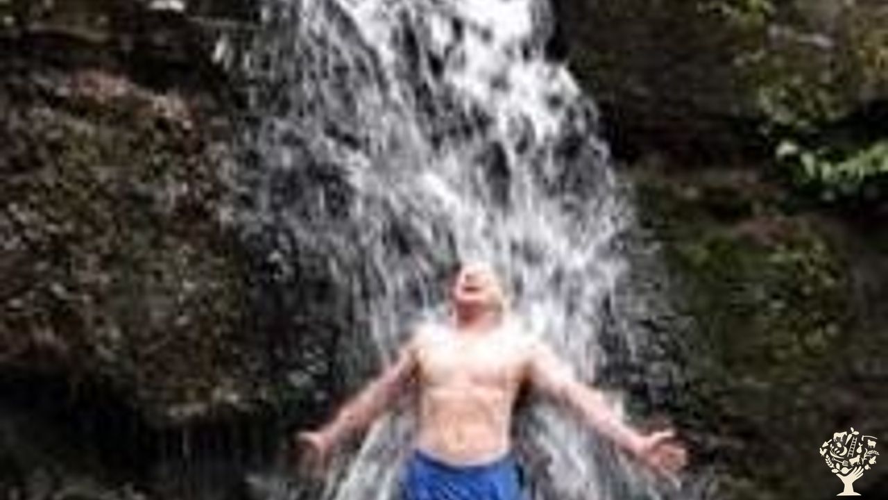 Waterfall w/ Amazon style rainforest & large natural pools w/ small ...